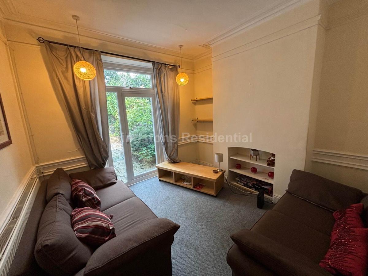 4 bedroom house for rent Stacey Road Roath Cardiff, CF24 1DR | UniHomes