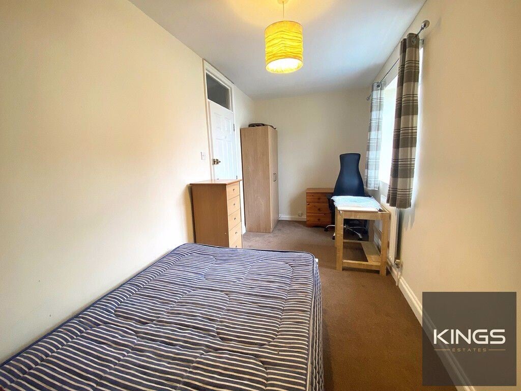 4 bedroom house for rent Fawcett Road, Portsmouth, PO4 0DF | UniHomes