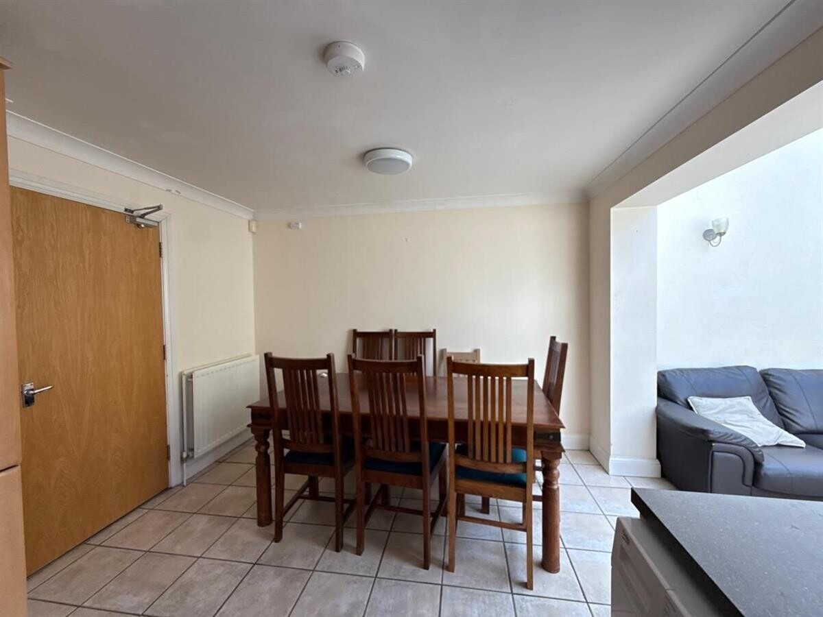 5 bedroom house for rent Reliance Way Oxford, OX4 2FU | UniHomes