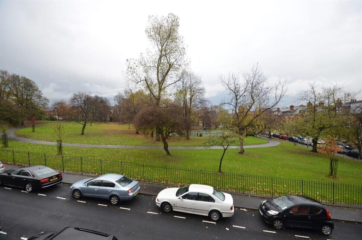 9 bedroom house for rent Hanover Square, Leeds, LS3 1BQ | UniHomes