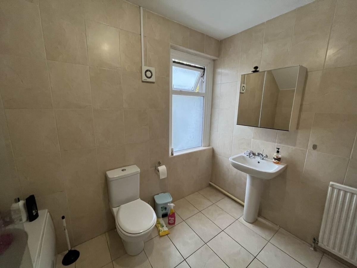 5 bedroom house for rent Strathnairn Street Cardiff, CF24 3JL | UniHomes