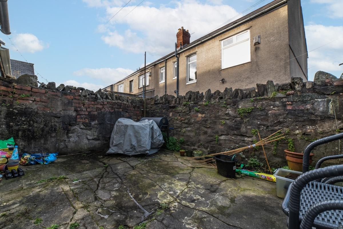 4 bedroom house for rent Malefant Street, Cardiff, CF24 4QD | UniHomes