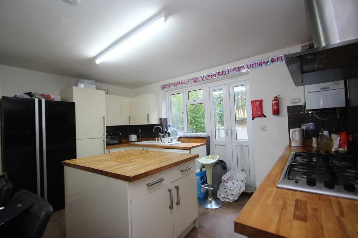 4 bedroom house for rent Parsons Place Off Divinity Road, Oxford, OX4 ...