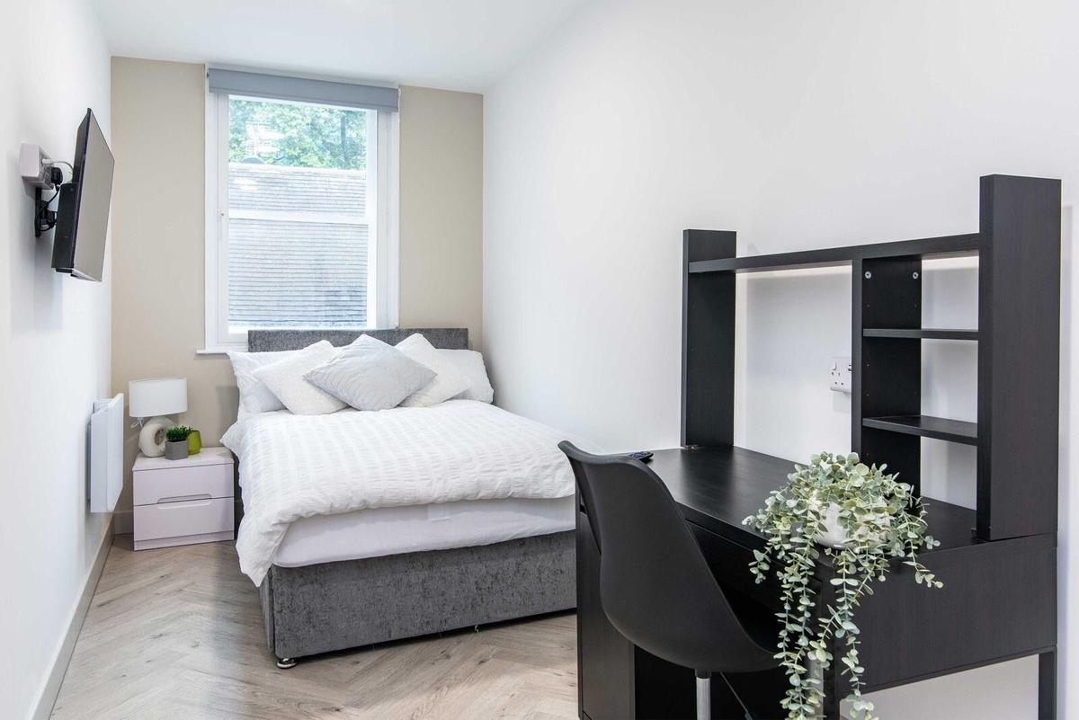 4 bedroom house for rent Icon Building Nottingham, NG1 6FH | UniHomes