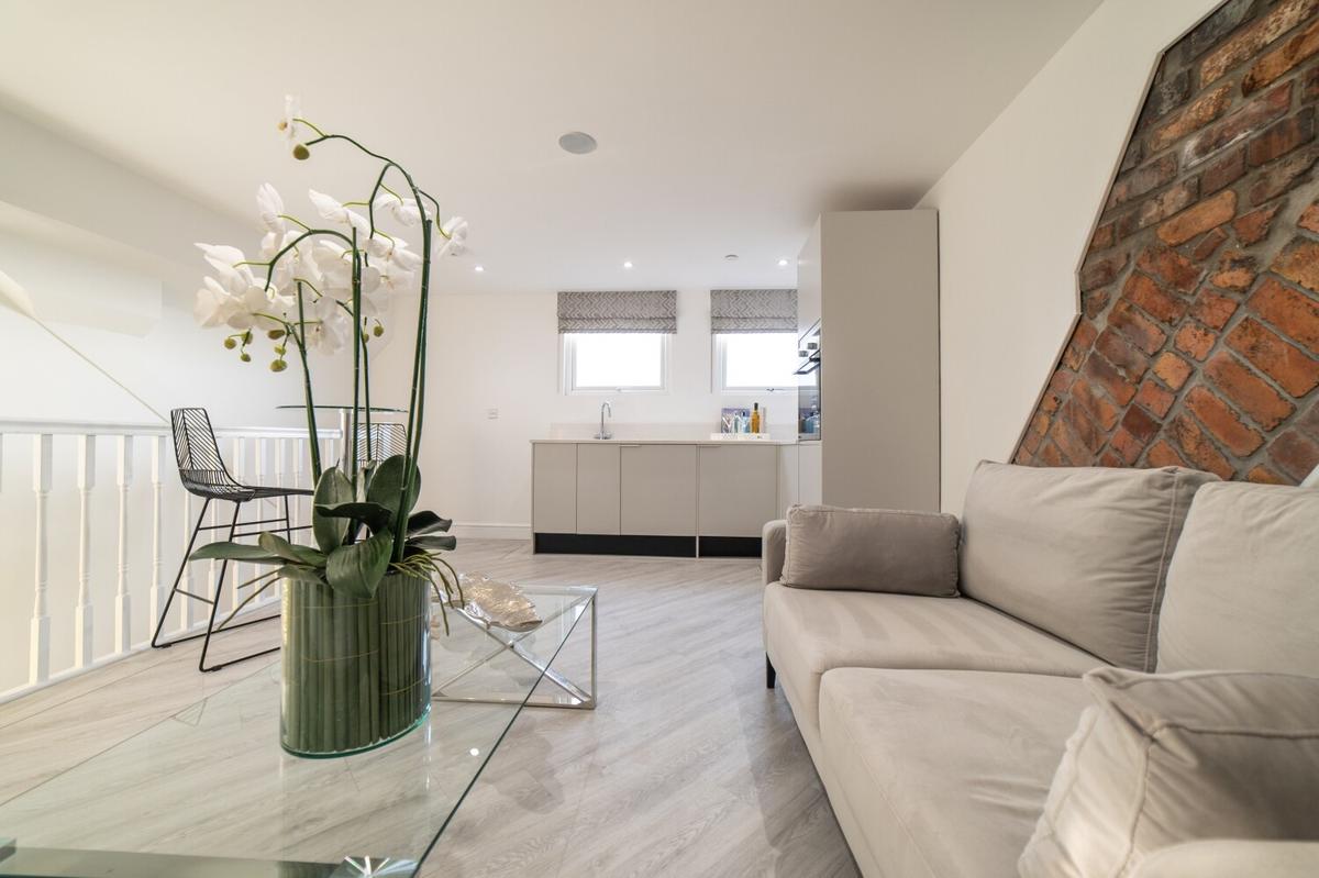 2 bedroom apartment for rent Romilly Road West, Cardiff, CF5 1FT | UniHomes