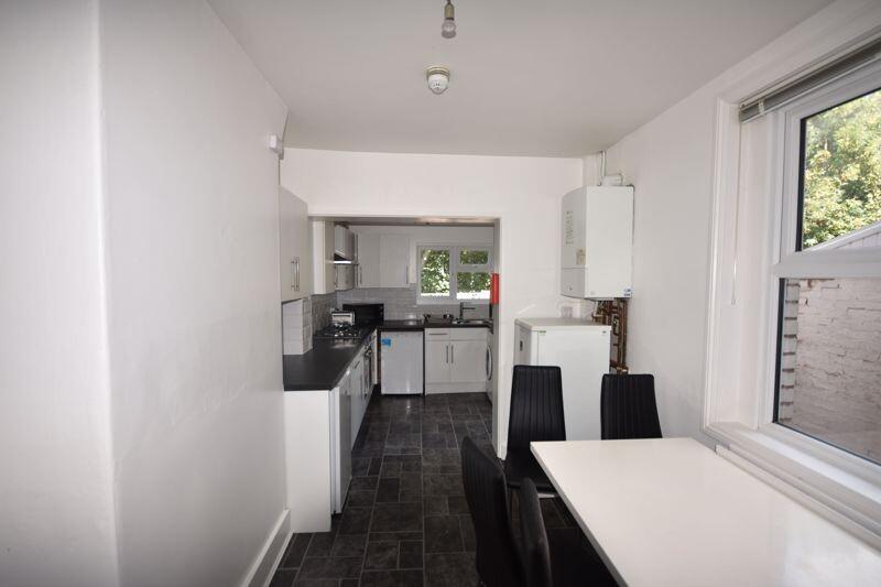 5 bedroom house for rent Priory Road Exeter, EX4 7AP | UniHomes