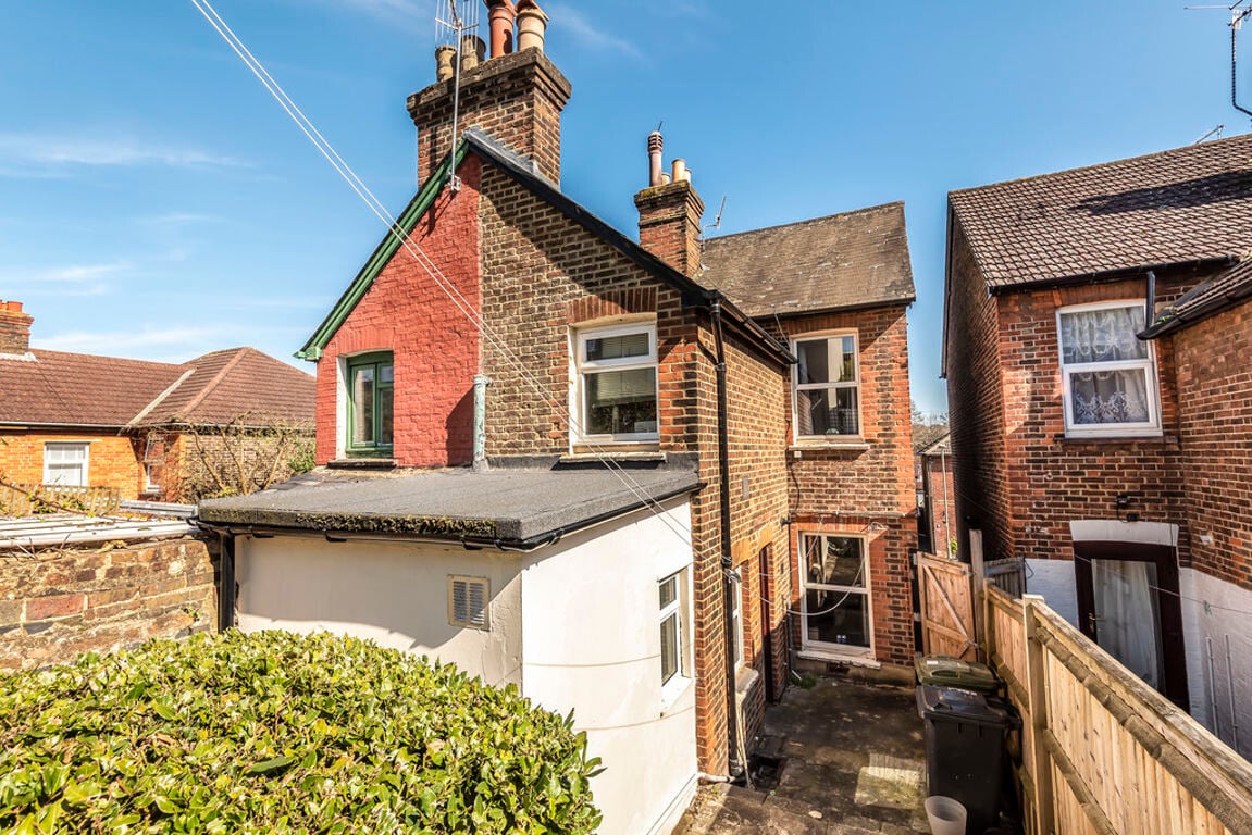 4 bedroom house for rent Walnut Tree Close, Surrey, GU1 4UQ | UniHomes