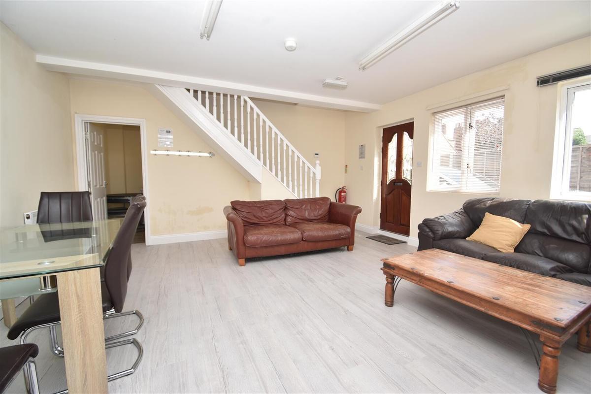 6 bedroom house for rent Clinton Street, Leamington Spa, CV31 1EW | UniHomes