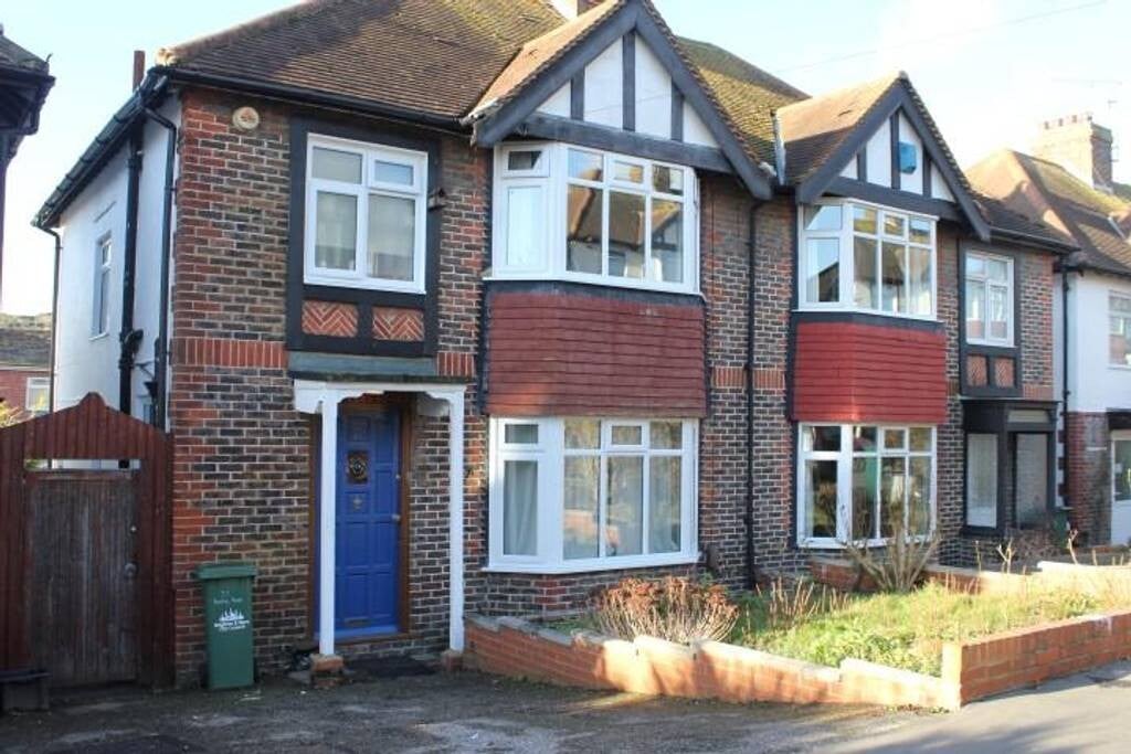4 bedroom house for rent Reading Road East Sussex Brighton, BN2 5NE ...