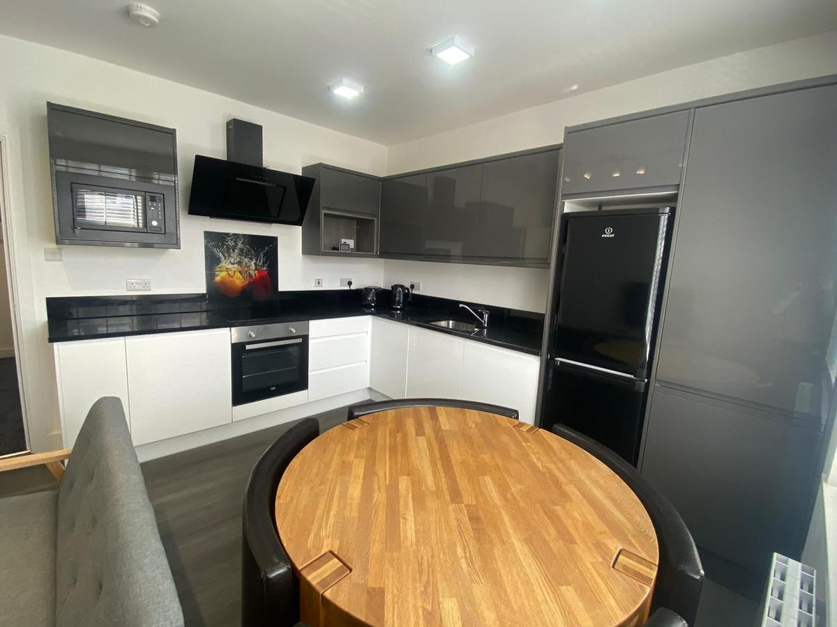 2 bedroom apartment for rent Burchett Place Leeds, LS6 2LN | UniHomes