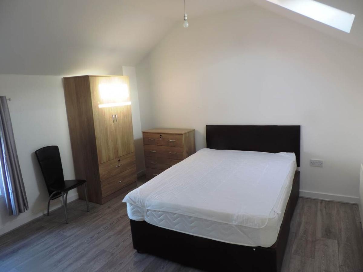 4 bedroom house for rent Cathays Terrace Cardiff, CF24 4HU | UniHomes