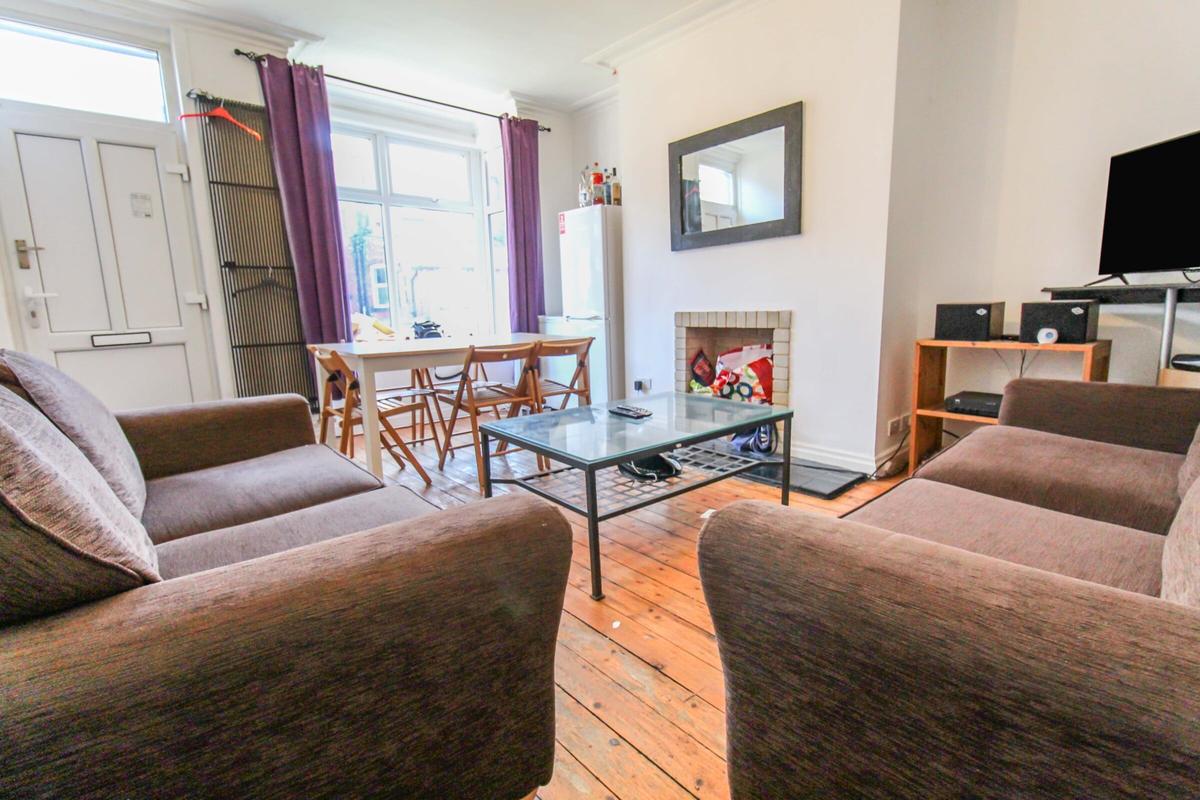 4 bedroom house for rent Royal Park Terrace Leeds, LS6 1EX | UniHomes