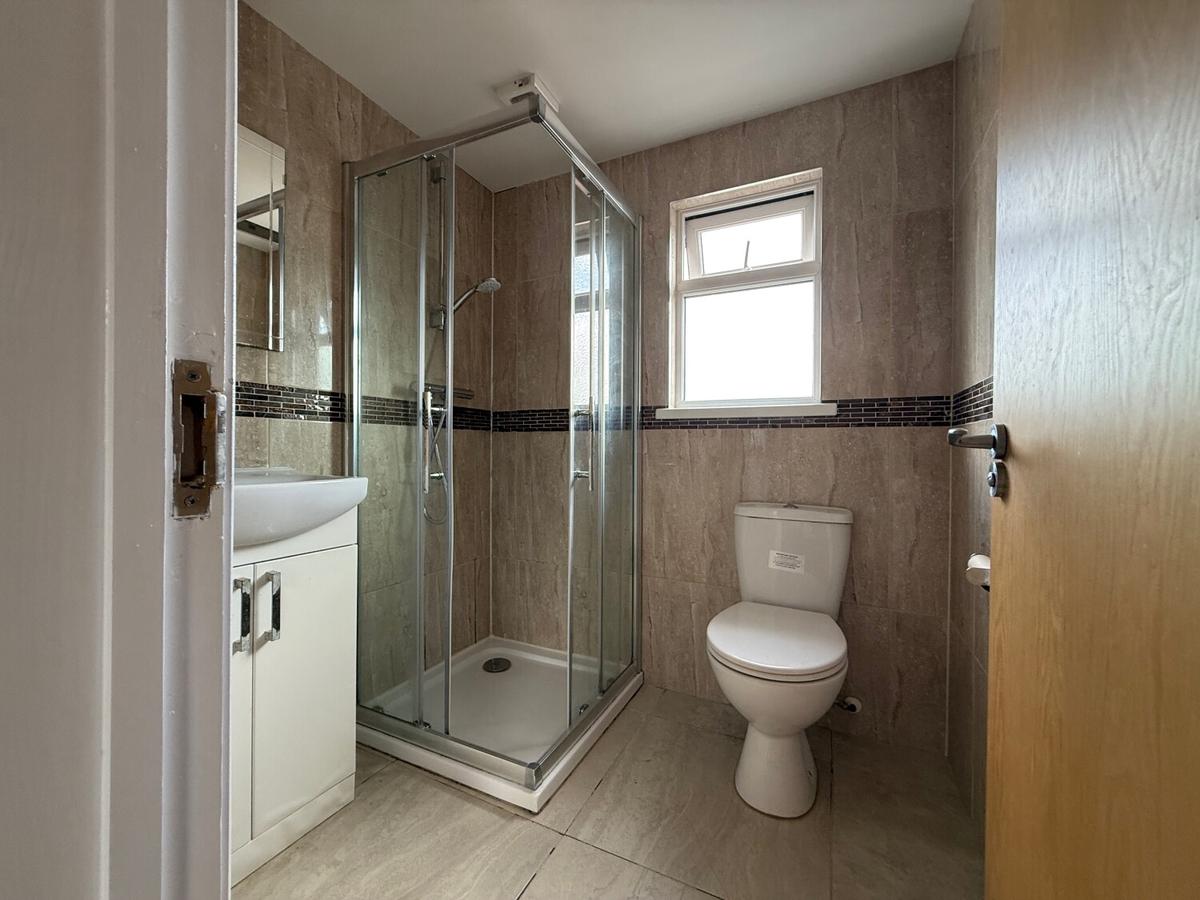 8 bedroom house for rent Maindy Road Cardiff, CF24 4HQ | UniHomes