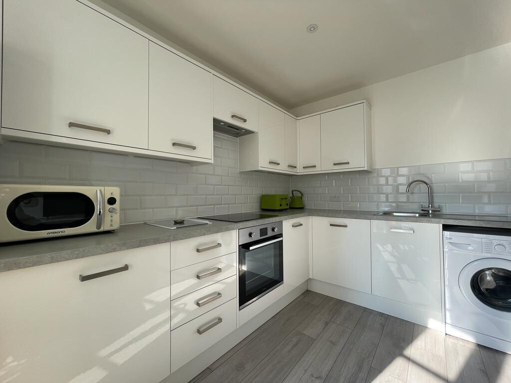 4 bedroom apartment for rent Norfolk Square, Brighton, BN1 2PB | UniHomes