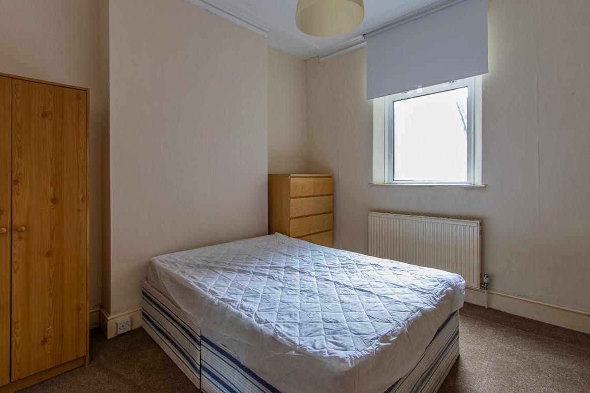 4 bedroom house for rent Adamsdown Square, Cardiff, CF24 0EZ | UniHomes