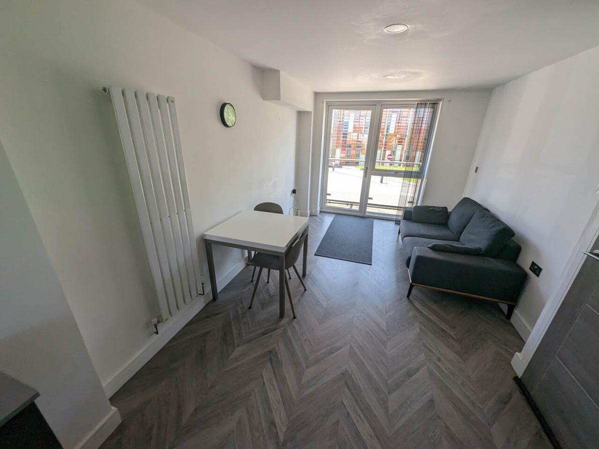2 bedroom house for rent Maindy Road Cardiff, CF24 4HP | UniHomes
