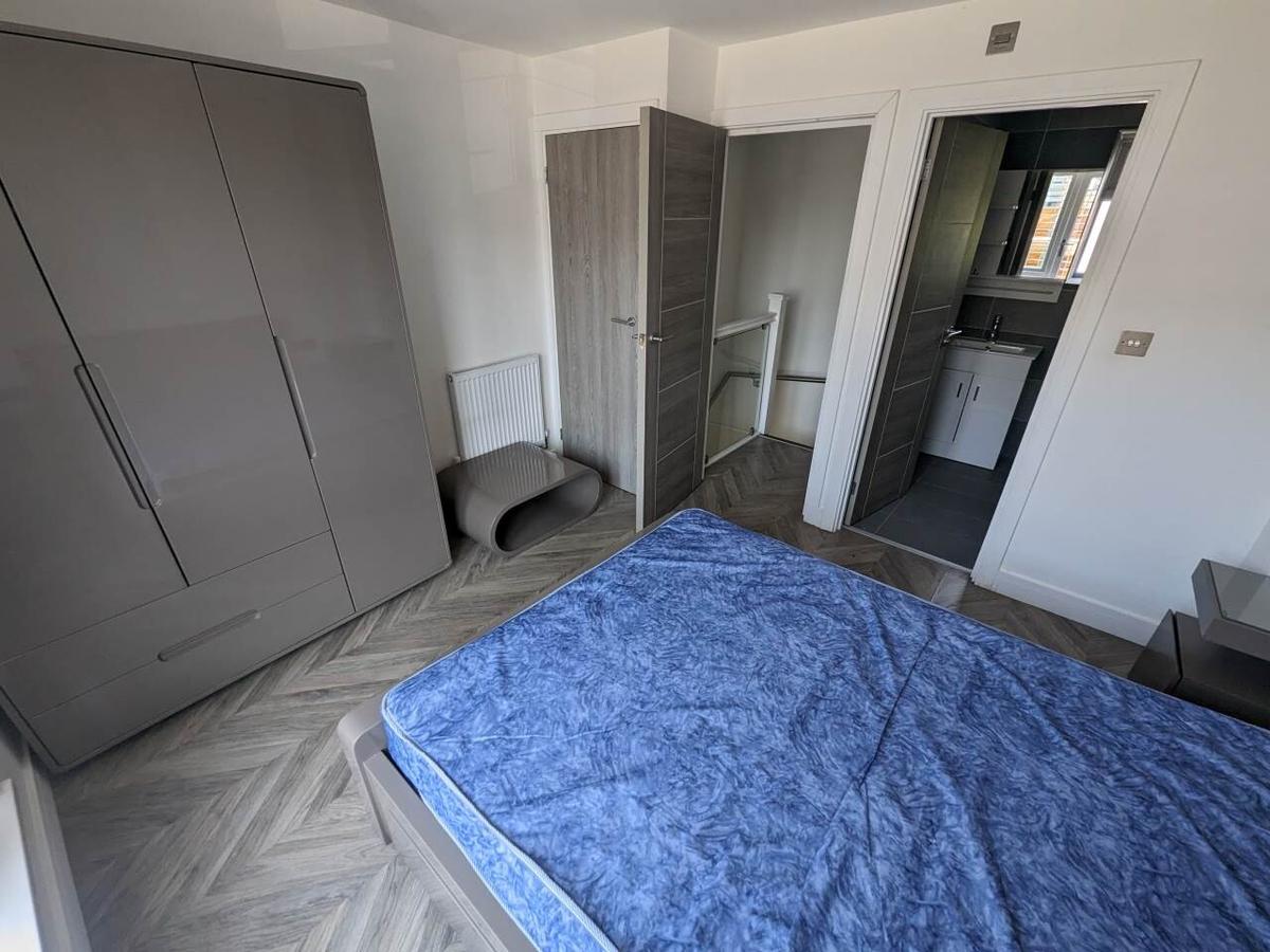 2 bedroom house for rent Maindy Road Cardiff, CF24 4HP | UniHomes