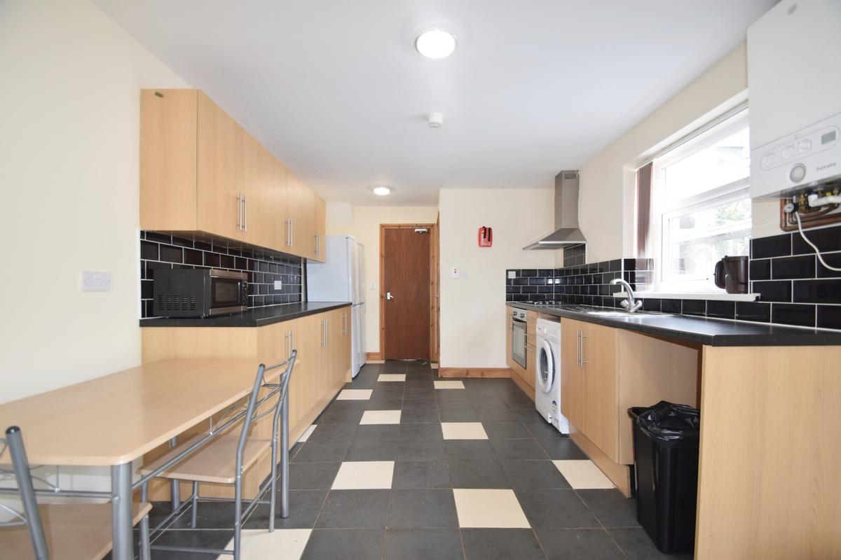 6 bedroom house for rent Richards Street Cardiff, CF24 4DD | UniHomes