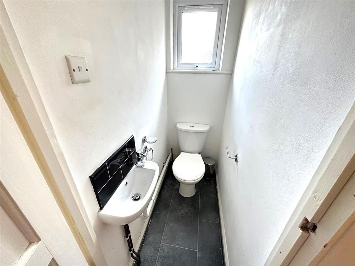 4 bedroom house for rent Montague Road, London, UB8 1QL | UniHomes