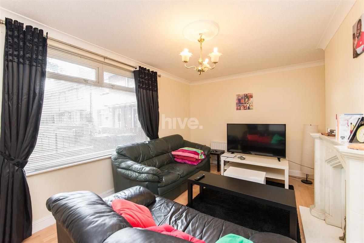 3 bedroom apartment for rent Beadnell Place Newcastle, NE2 1YD | UniHomes