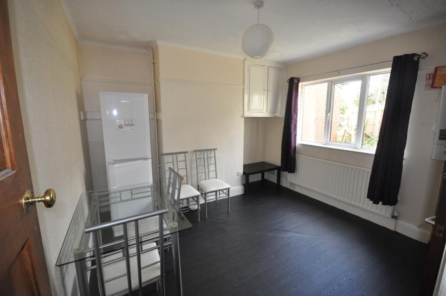 2 bedroom house for rent Newport Road, Leeds, LS6 3BZ | UniHomes