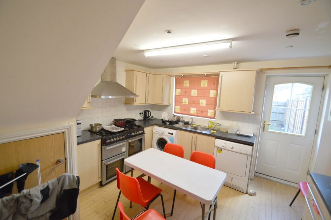 1 bedroom house for rent Cunningham Avenue Hertfordshire, AL10 9LR ...