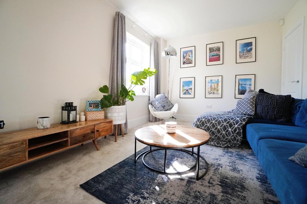 3 bedroom house for rent Bletchley Avenue, Leeds, LS18 4FA | UniHomes