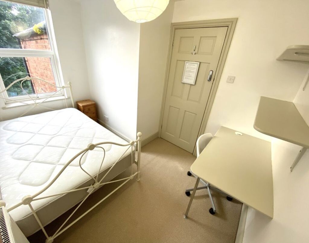 4 bedroom house for rent Winnie Road, Birmingham, B29 6JU | UniHomes