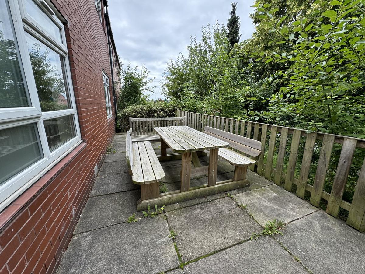 5 bedroom house for rent Howden Gardens, Leeds, LS6 1SH | UniHomes