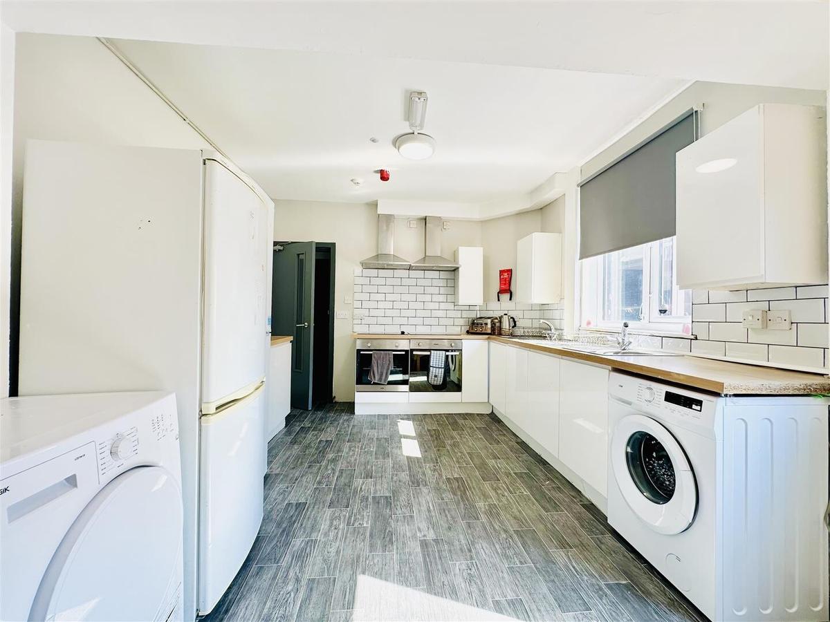 5 bedroom house for rent Derby Grove, Nottingham, NG7 1PE | UniHomes