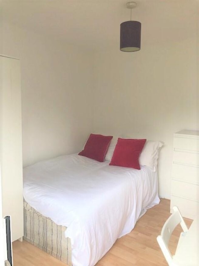 4 bedroom house for rent Crown Gardens, Canterbury, CT2 8LQ | UniHomes