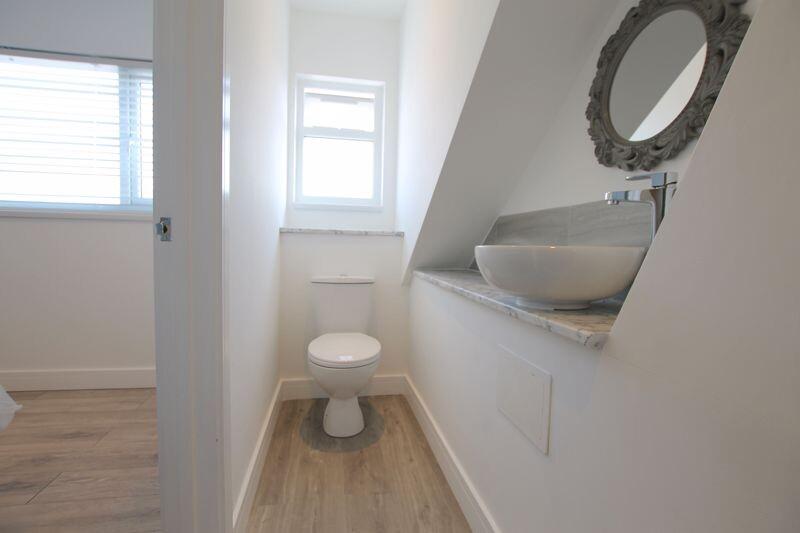3 bedroom apartment for rent Splott Road Cardiff, CF24 2BU | UniHomes