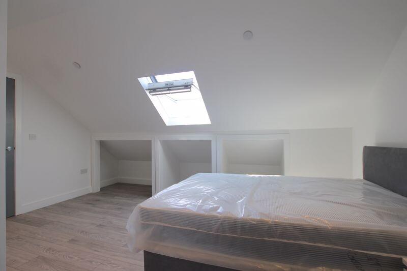 3 bedroom apartment for rent Splott Road Cardiff, CF24 2BU | UniHomes