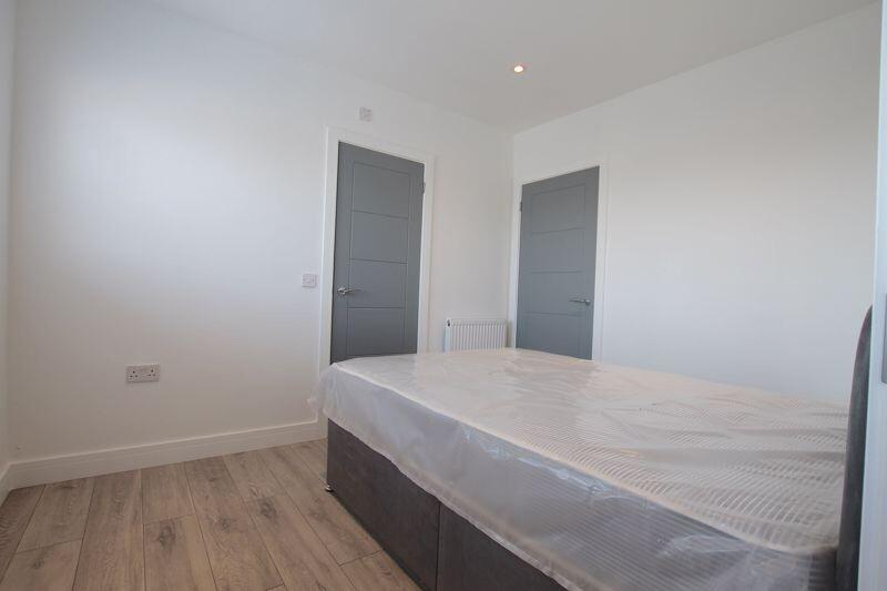 3 bedroom apartment for rent Splott Road Cardiff, CF24 2BU | UniHomes