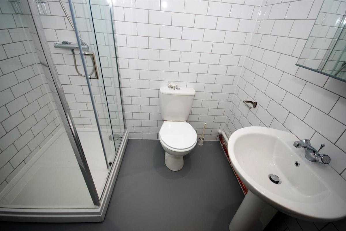 6 bedroom apartment for rent 79 Bedford Street Leamington Spa, CV32 5DN ...