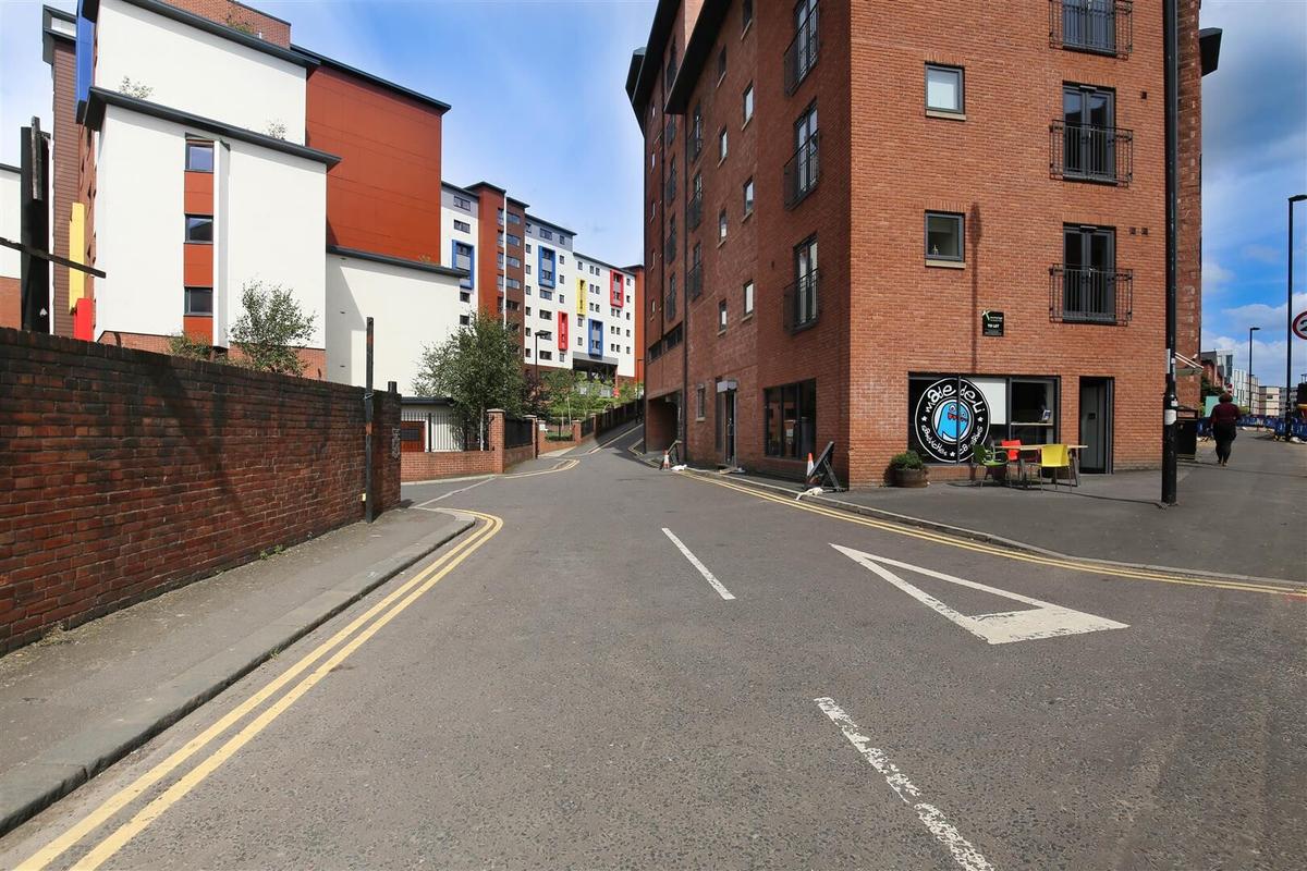 3 bedroom apartment for rent Rialto Building, Newcastle, NE1 2JR | UniHomes