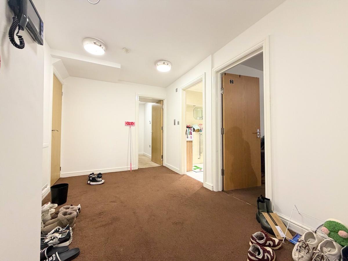 3 bedroom apartment for rent Miskin Street Cardiff, CF24 4AQ | UniHomes
