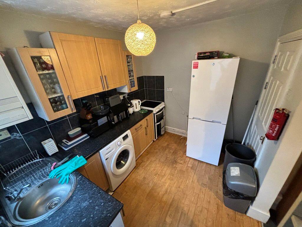 4 bedroom house for rent Albert Grove Nottingham, NG7 1PB | UniHomes