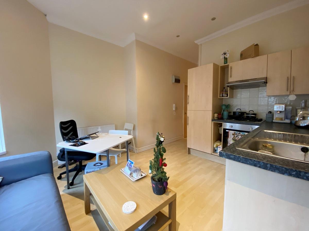 1 bedroom house for rent Connaught Road Cardiff, CF24 3PX | UniHomes