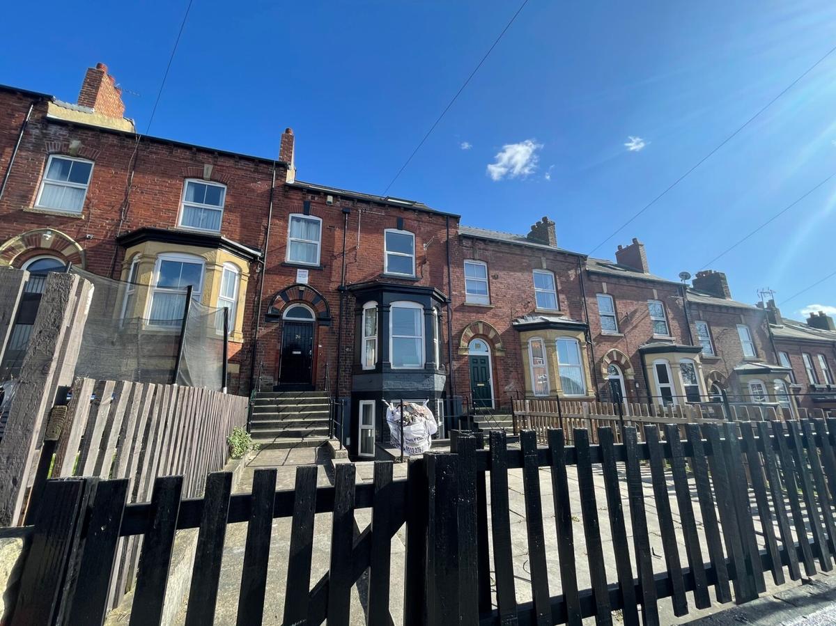 8 bedroom house for rent Consort Terrace, Leeds, LS3 1ET | UniHomes