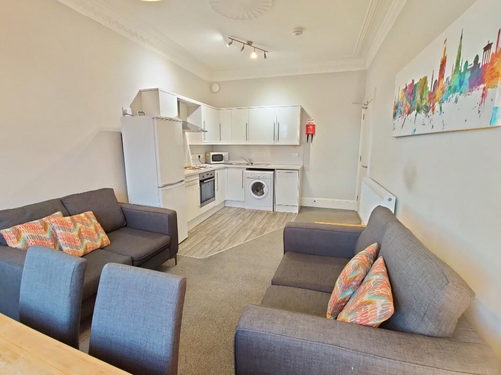 3 bedroom house for rent Morningside Drive, Edinburgh, EH10 5LZ | UniHomes