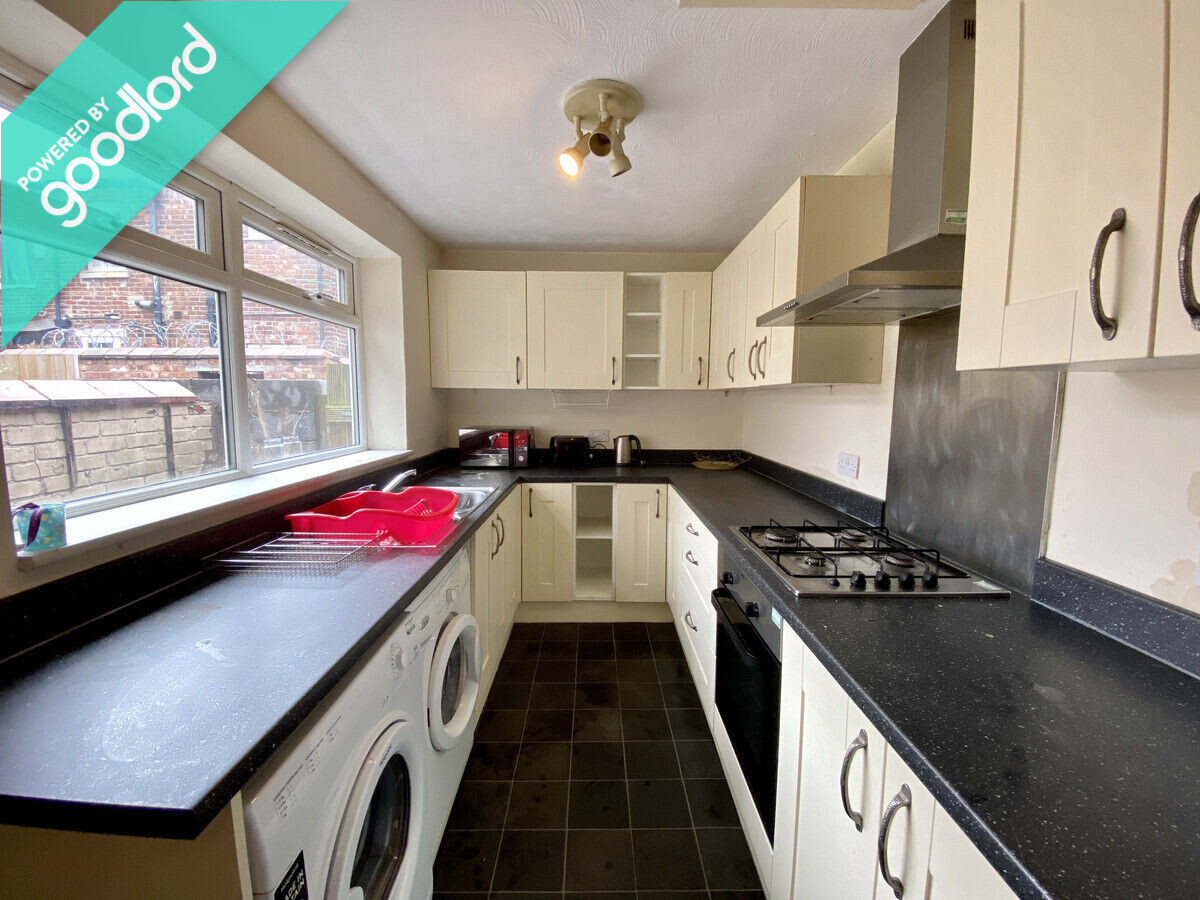 3 bedroom house for rent Heald Place Fallowfield Manchester, M14 5NJ ...
