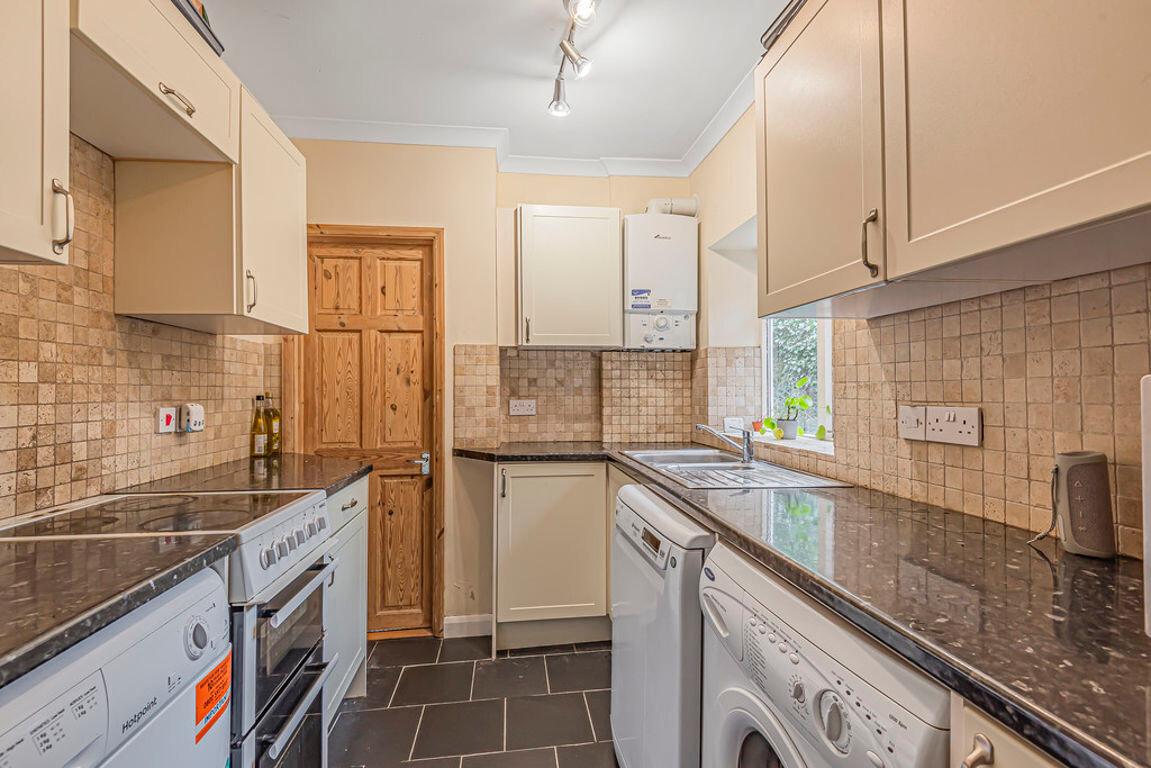 4 bedroom house for rent Walnut Tree Close, Surrey, GU1 4UB | UniHomes