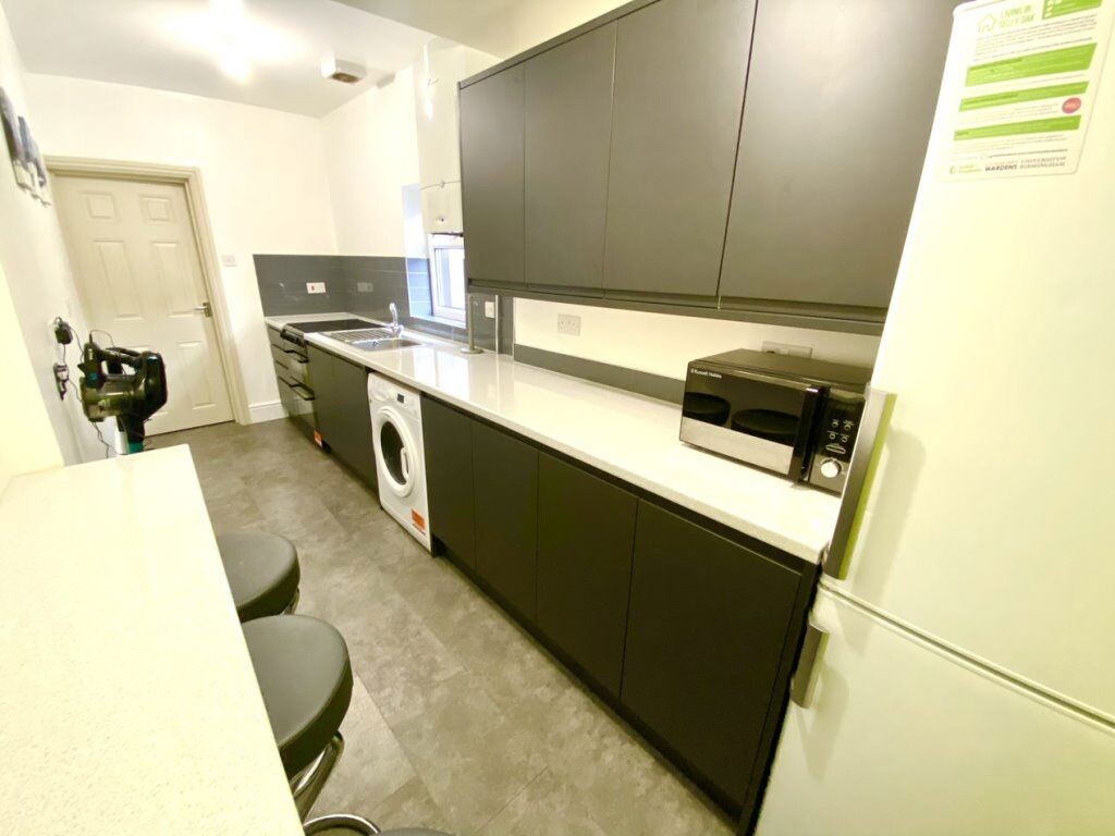 4 bedroom house for rent Gleave Road, Birmingham, B29 6JR | UniHomes