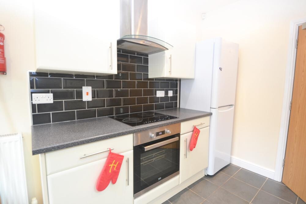 5 bedroom house for rent Victoria Road, Nottingham, NG2 7JW | UniHomes