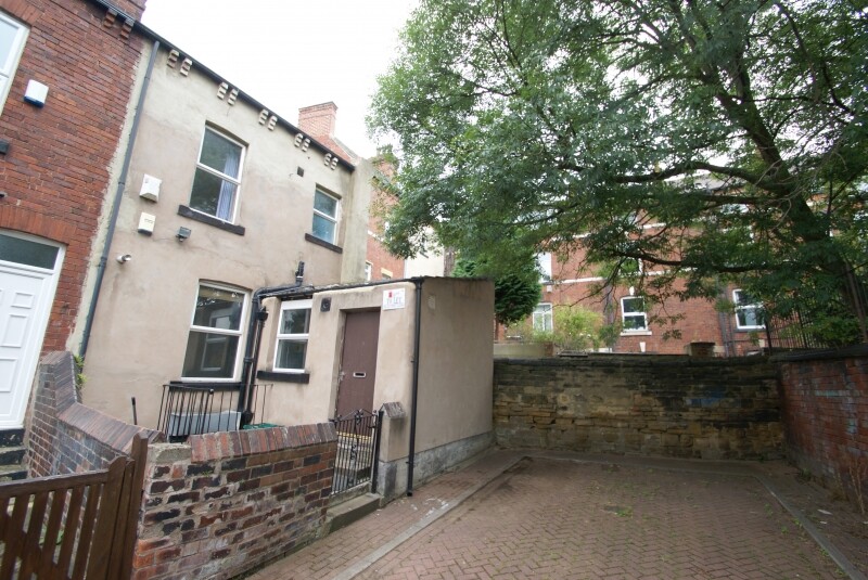 4 bedroom house for rent Delph Lane, Leeds, LS6 2HQ | UniHomes