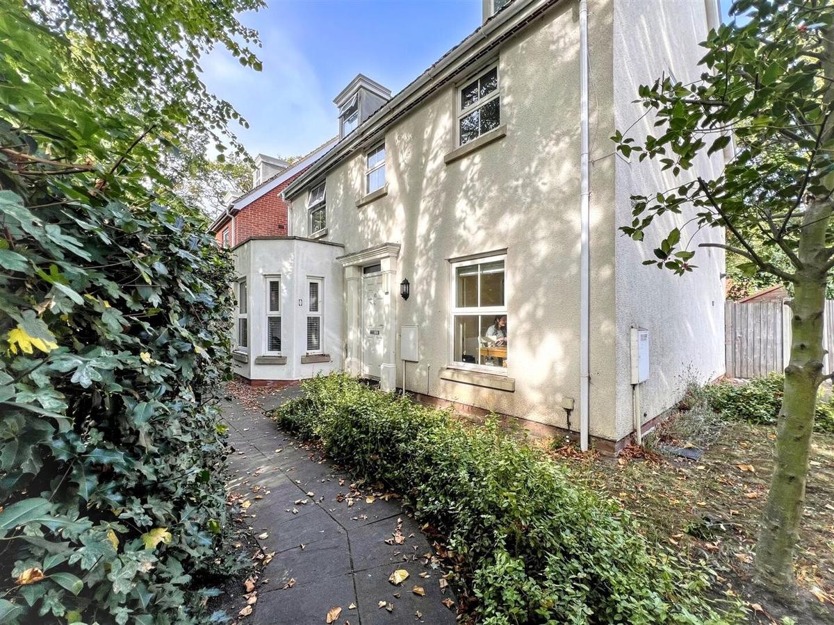 6 bedroom house for rent Earles Gardens Norwich, NR4 7SH | UniHomes