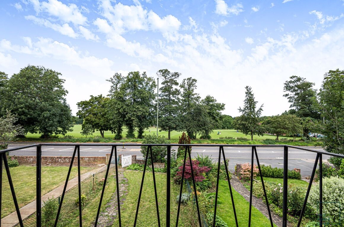 5 bedroom house for rent Lindfield Gardens, Surrey, GU1 1TP | UniHomes