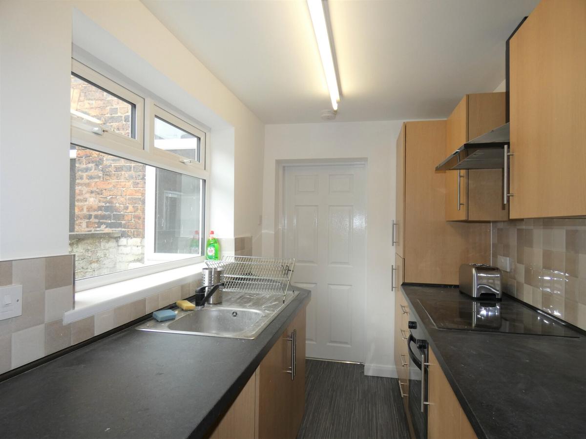 3 Bedroom House For Rent Newlands Street Stoke On Trent St4 2rf