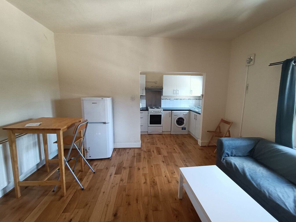 1 bedroom apartment for rent Waverley Street Nottingham, NG7 4DX | UniHomes